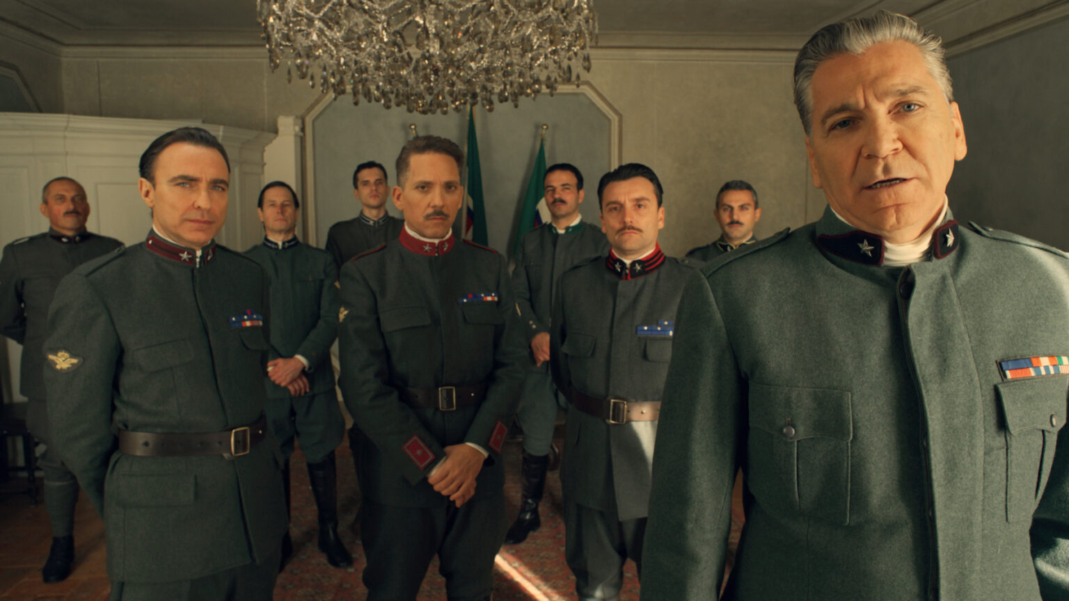 Giuseppe Fiorello protagonista del docu-film "I cacciatori del cielo ...